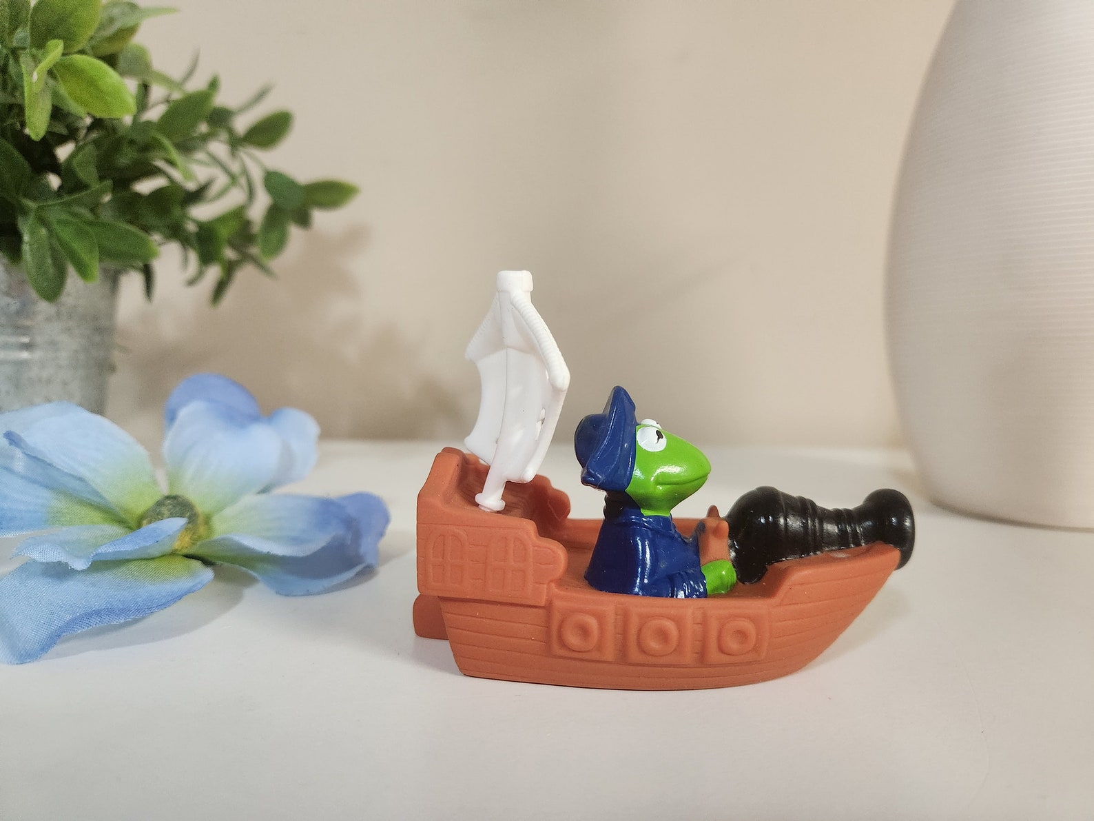 Muppet Treasure Island Kermit Captain Smollet Bath Tub Toy 90s ...