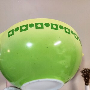 Vintage Pyrex Promotional Cinderella Green Dot & Square Large 4 Quart ...