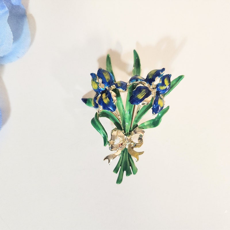 Brooch Signed "exquisite" - Etsy