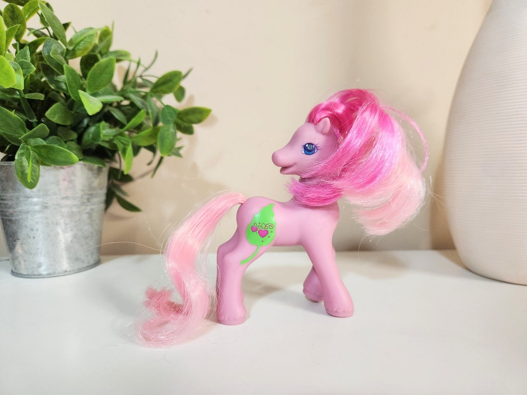 My Little Pony Vintage G2 "sweet Berry" Surprise Sneaker Euro Exclusive ...