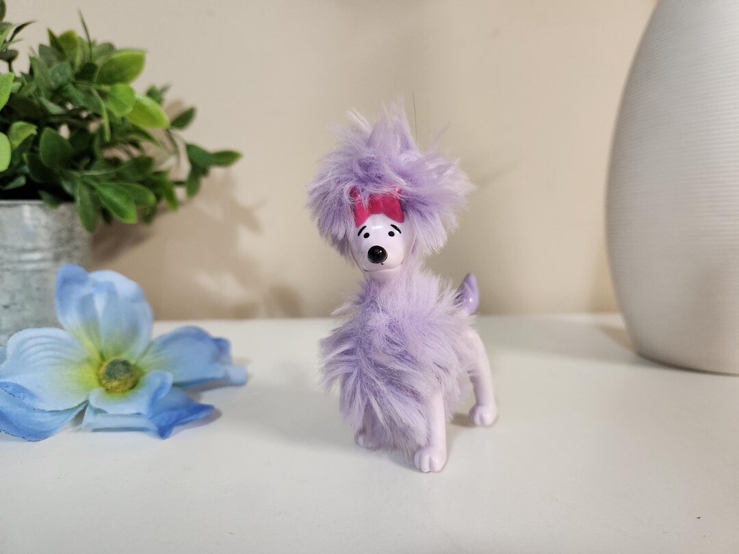 2004 Cleo 4" - Clifford the Big Red Dog Wendy's Kids Meal Action Figure ...