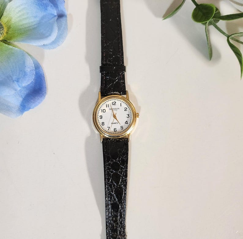 Vintage Swanson Japan Gold-tone Wristwatch Women's Round Classic Quartz ...