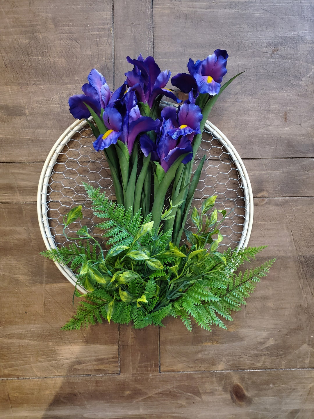 Iris Wreath, Spring Wreath, Wooden Chicken Wire Iris Wreath - Etsy