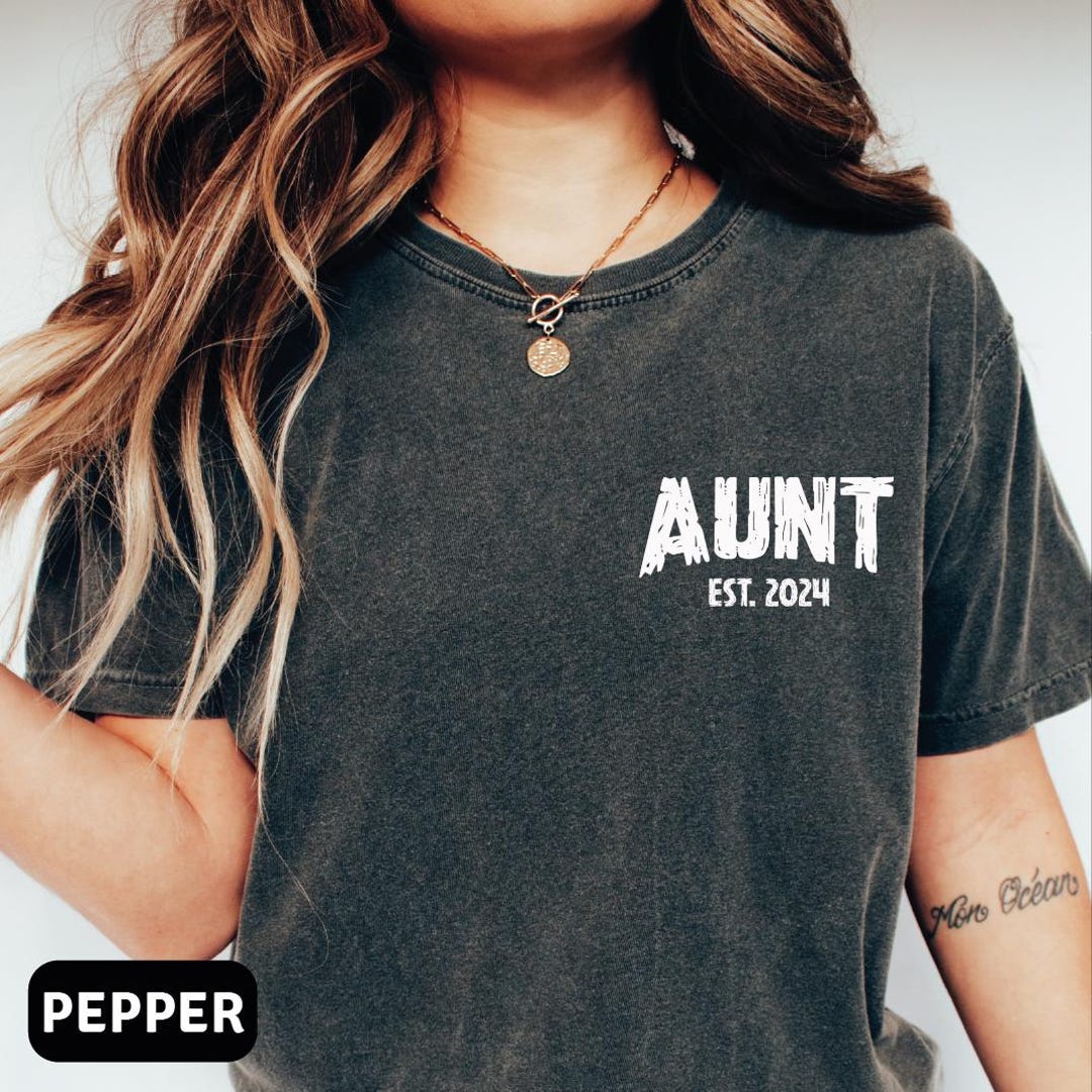 Comfort Colors Retro Aunt Est Year Shirt, Custom Gift for New Aunt ...