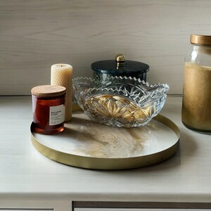 12" Round Gold Metal Resin Tray, Elegant Vanity Tray, Black and Gold ...
