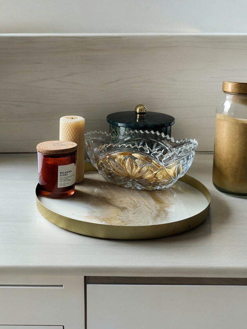 12" Round Gold Metal Resin Tray, Elegant Vanity Tray, Black and Gold ...