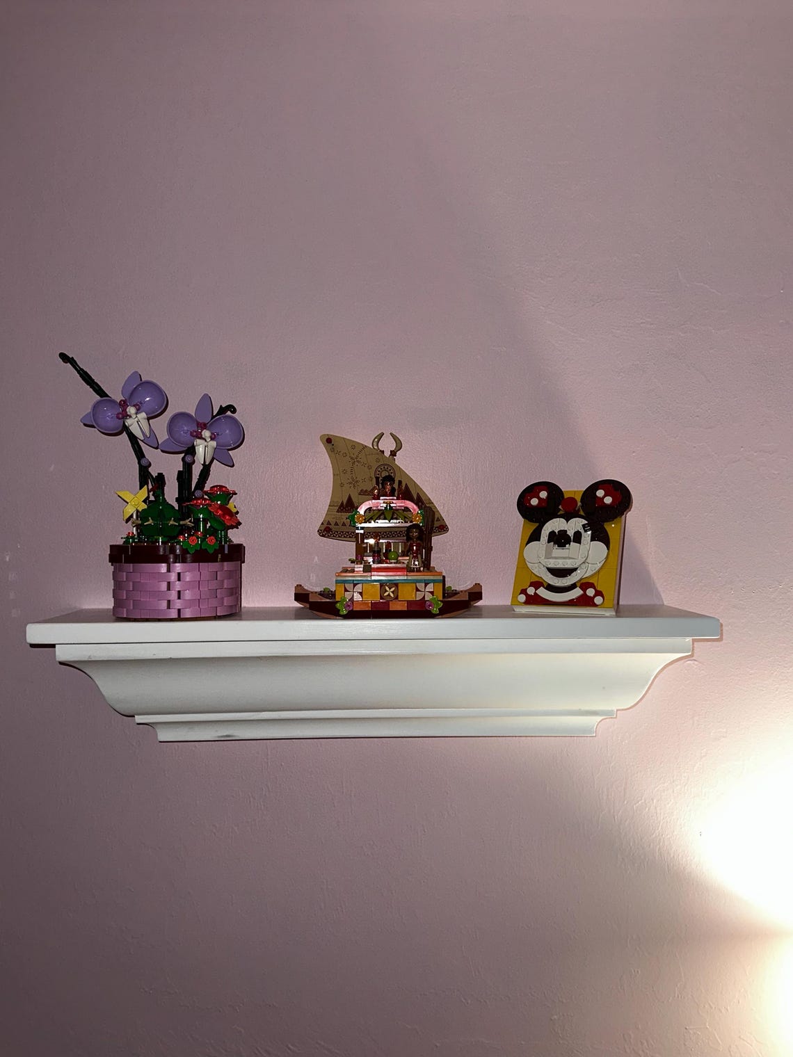 White Crown Moulding Floating Shelve - Etsy