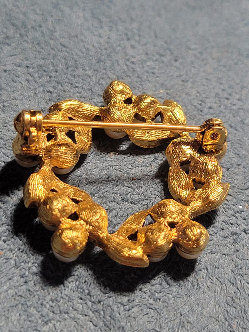 Vintage Pearl and Rhinestone Brooch - Etsy