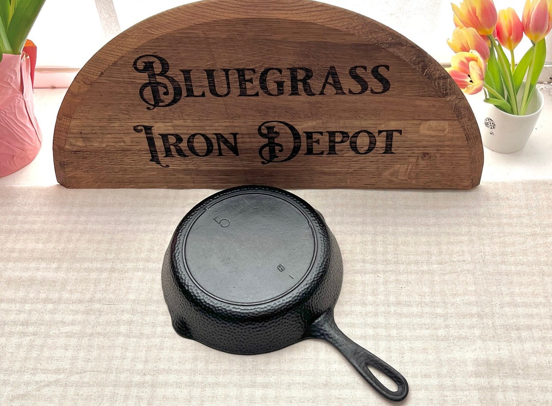 Antique Lodge 3 Cast Iron Skillet No Notch Heat Ring Raised Makers Mark ...