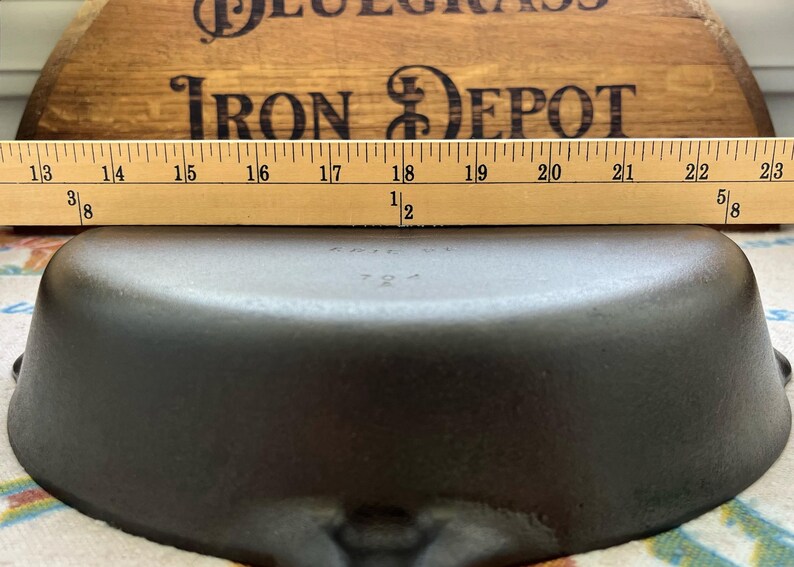 Griswold #8 Small Block Logo Cast Iron Skillet W/grooved Handle ...