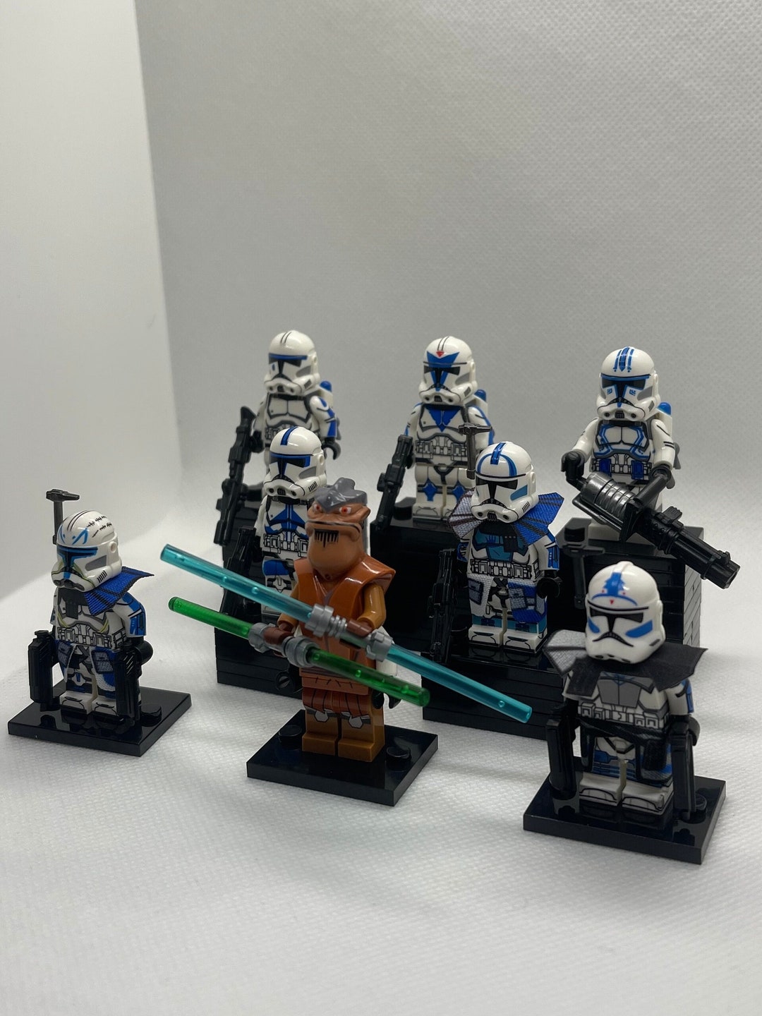 Clone Trooper Squad 501st Legion Mini-figures Clone Wars Collectible ...