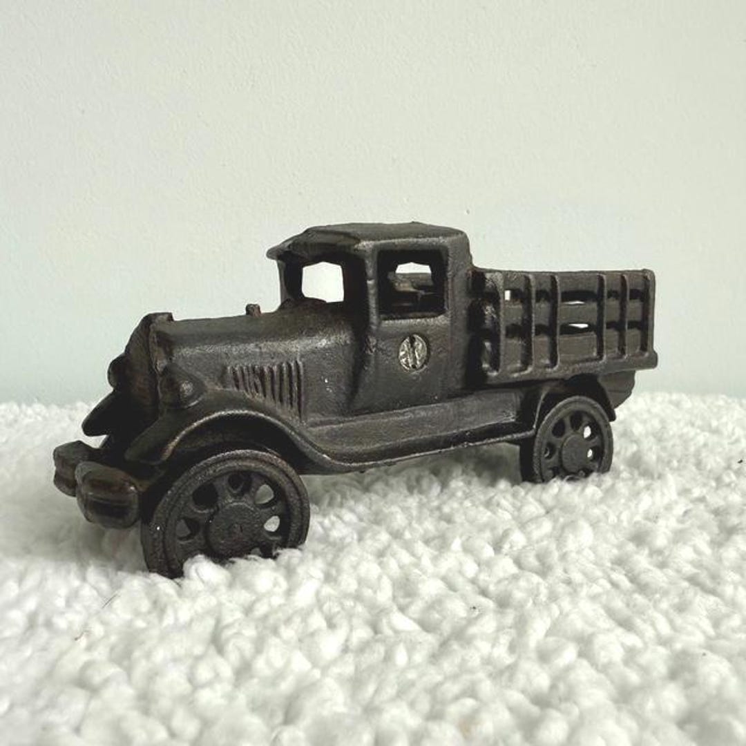 Vintage Black Cast Iron Ford Steak Bed Truck Model – 6.25″, Retro Die ...