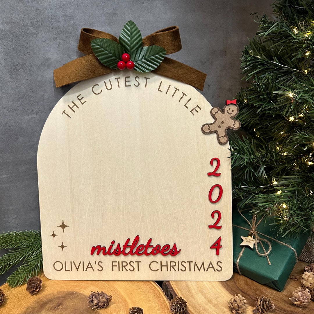 Personalized Baby's First Christmas Mistletoe Footprint Sign - Craft ...