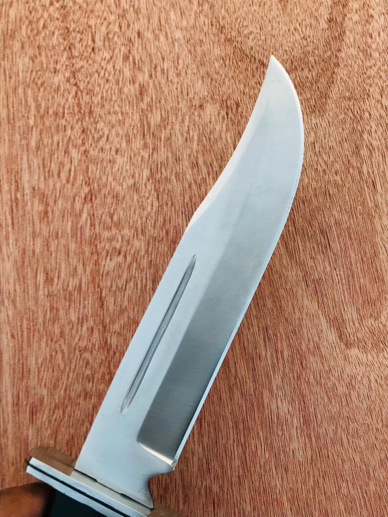 Scream Replica Knife: Bloody Ghostface Replica Buck 120 Hunting Knife ...