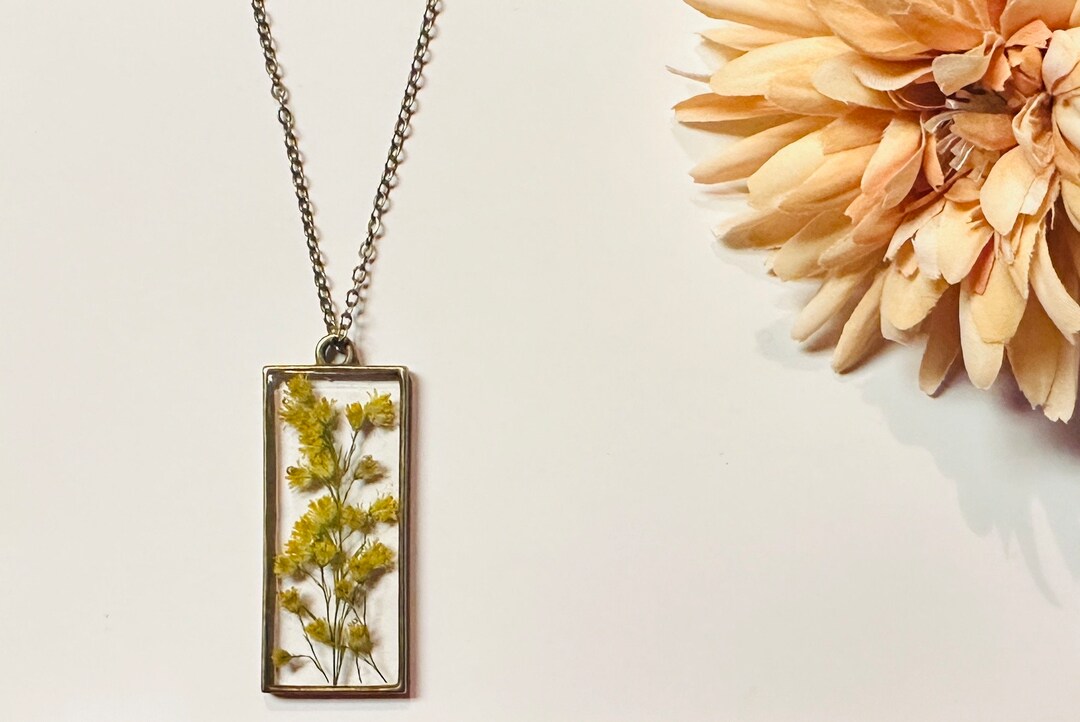 Wildflower Resin Pendant Pressed Flower Jewelry Nature Jewelry Handmade ...