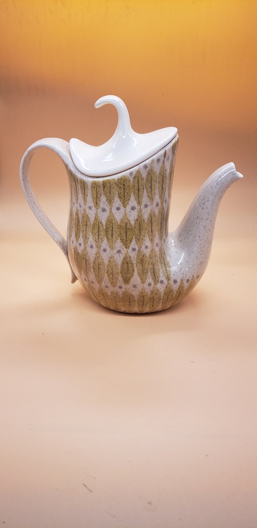 Red Wing Pottery Golden Viking Futura Short Beverage Server or Coffee ...