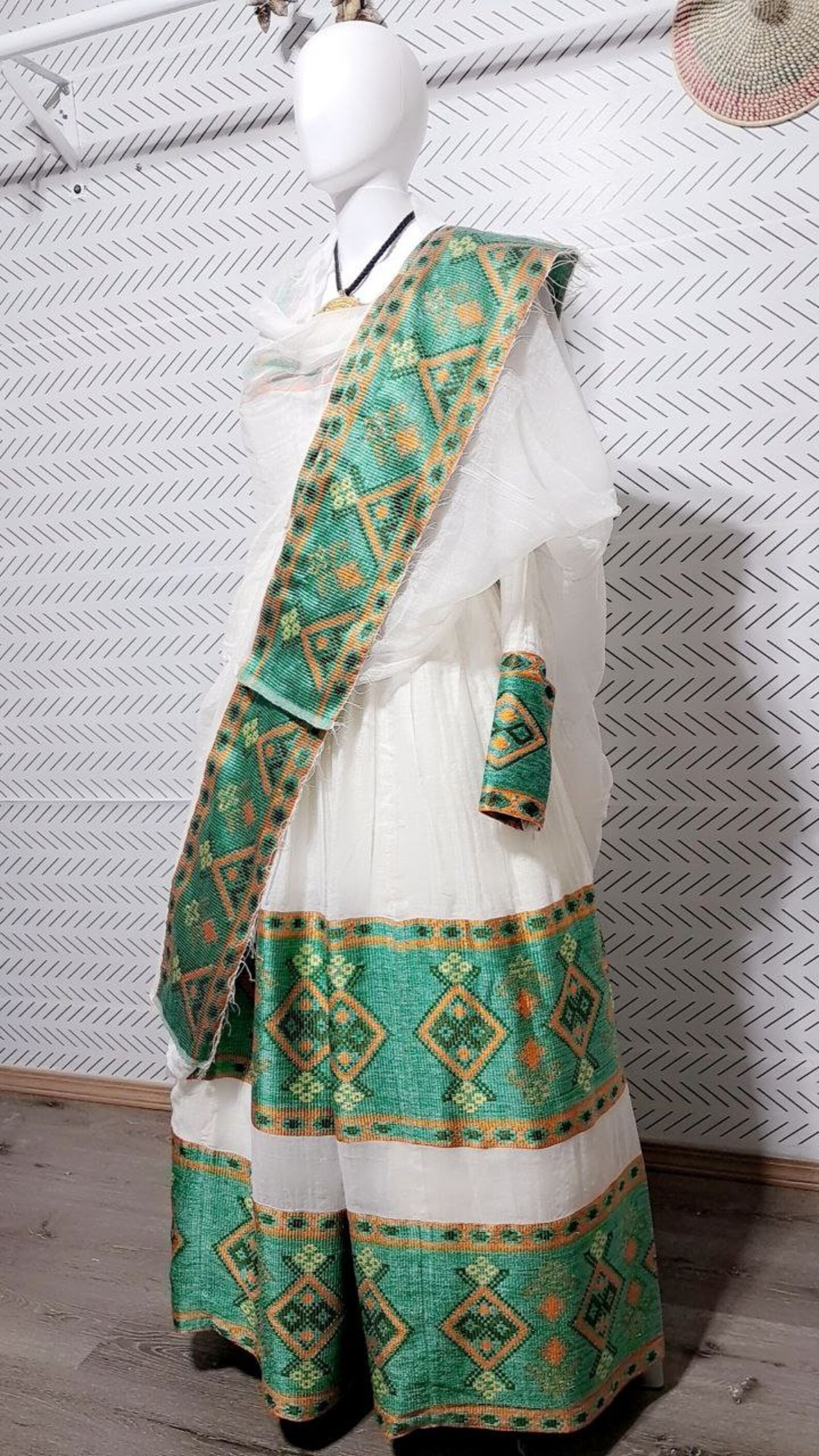 Habesha Kemise, Ethiopian Women's Dress, Ethiopian and Eritrean Women's ...