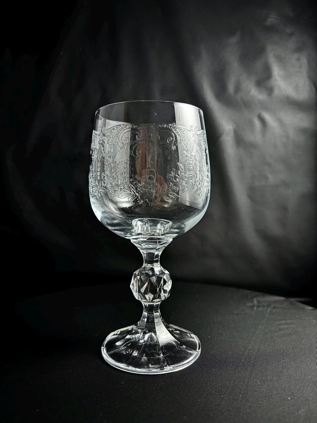 Bohemia Claudia Cascade Bell Elegant Etched Glass Stemware | Crystal ...