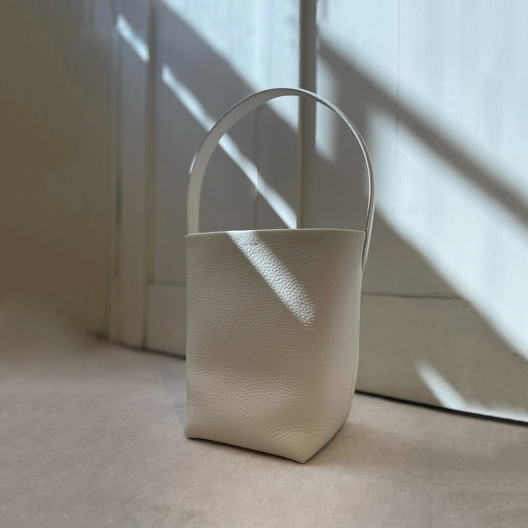 Minimal Tote Bags, Women's Leather Bucket Bags, Leather Shoulder Bags ...