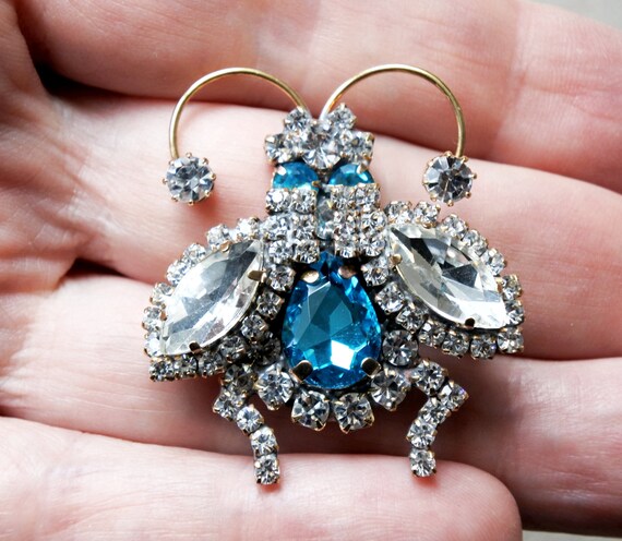 Firefly brooch store