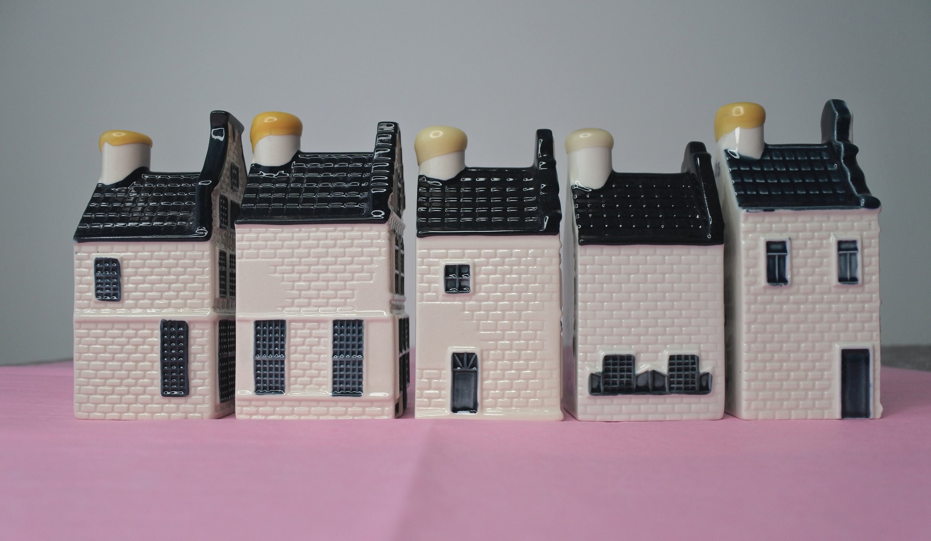 N. 11, 15, 17, 18, 25 KLM Delft Blue Miniature Houses - Authentic ...