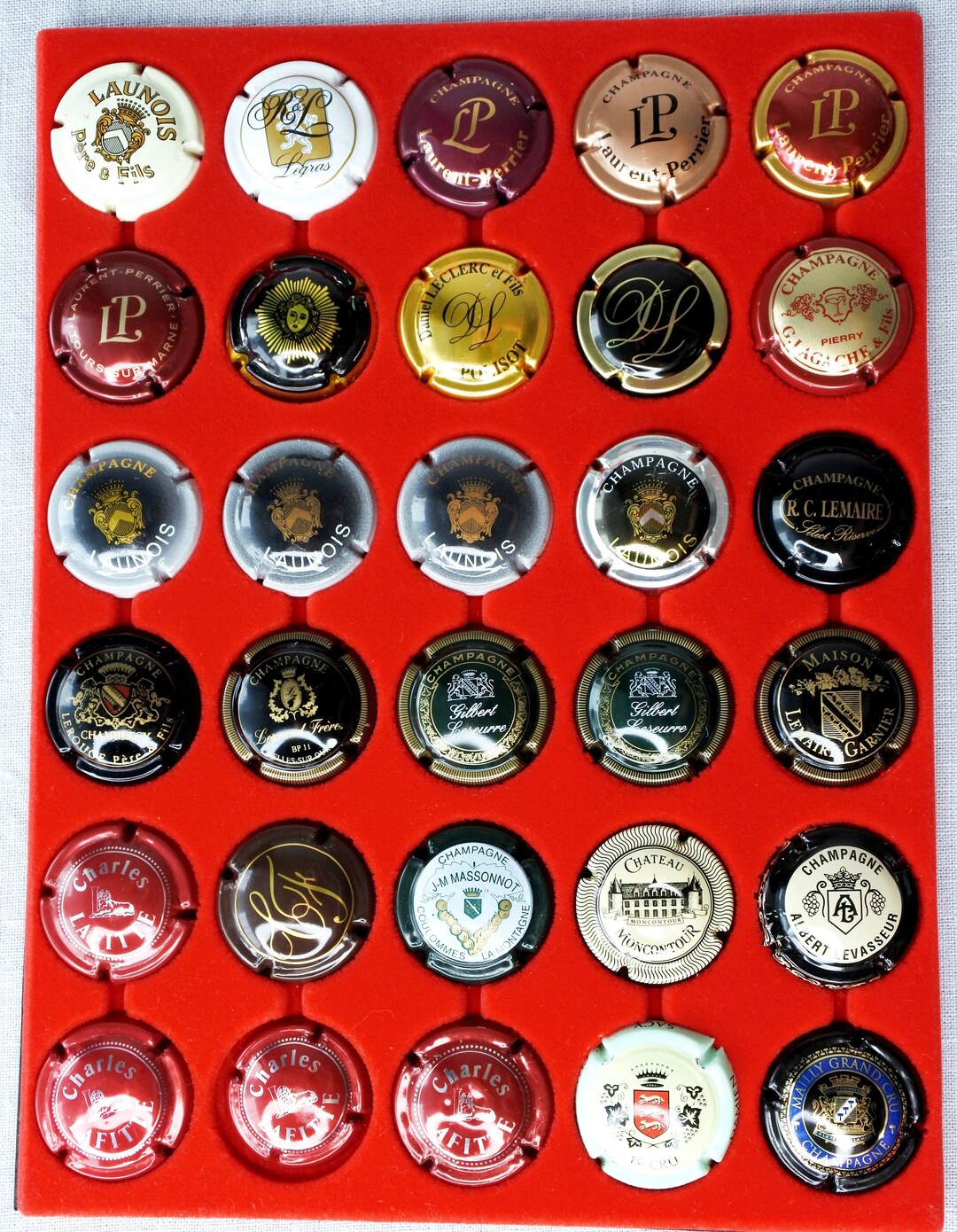 French Champagne Capsules Set of 30 Pcs With Insert Tray, Muselet ...