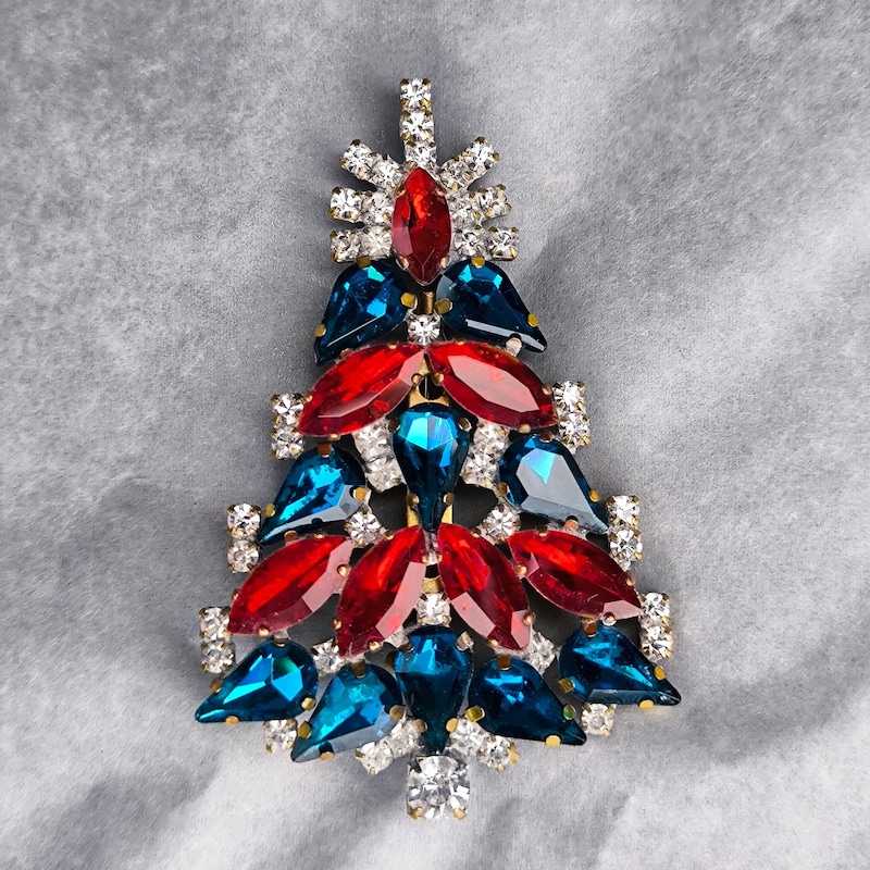 Christmas Tree Brooch - Etsy