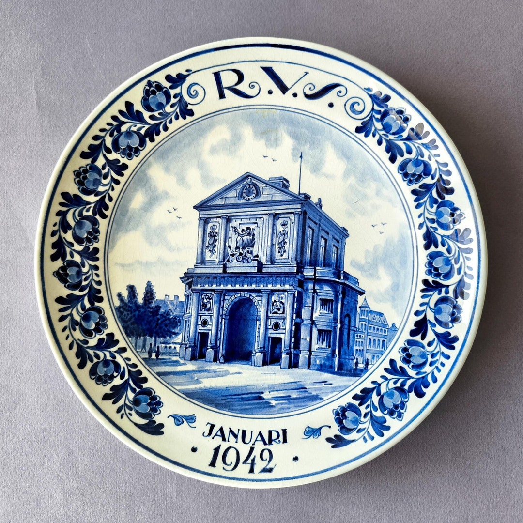 Authentic Royal Delft 1942 Hand Painted Decorative Plate - Traditional ...