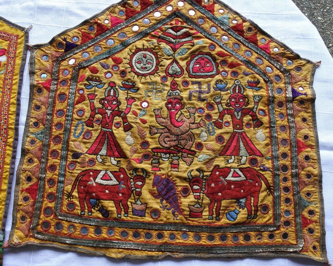 India Mirrorwork Textile: Ganesha Art Cotton and Floss Silk Embroidery ...