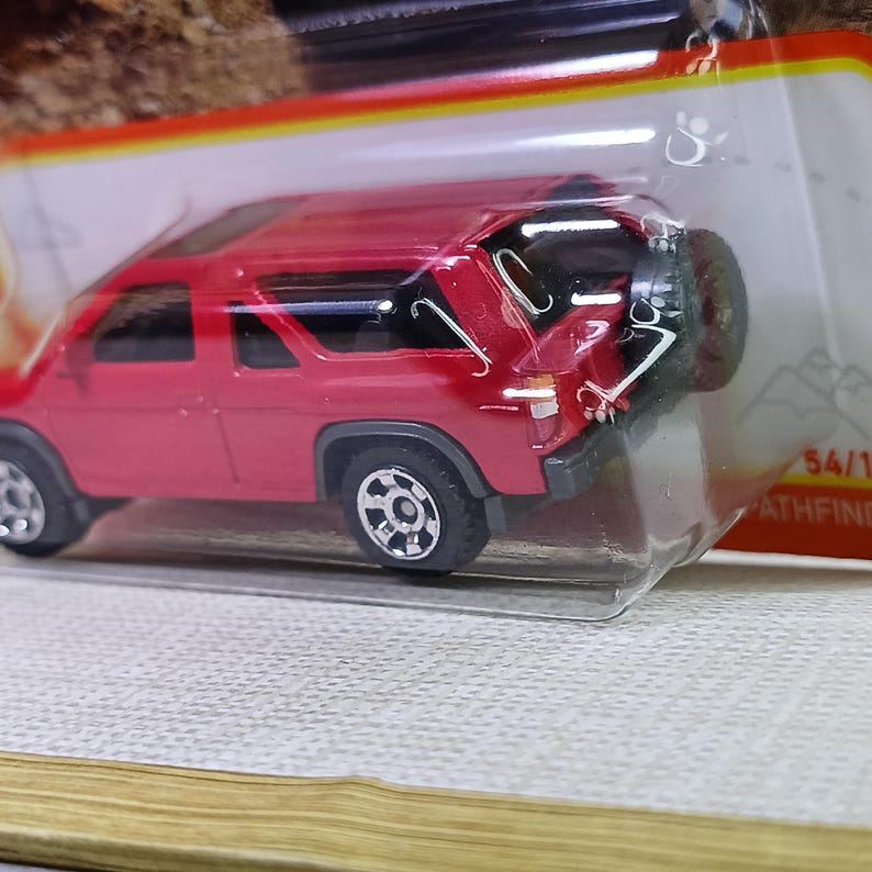 Matchbox 1985 Nissan Pathfinder Collectible Model Car Miniature Gift ...