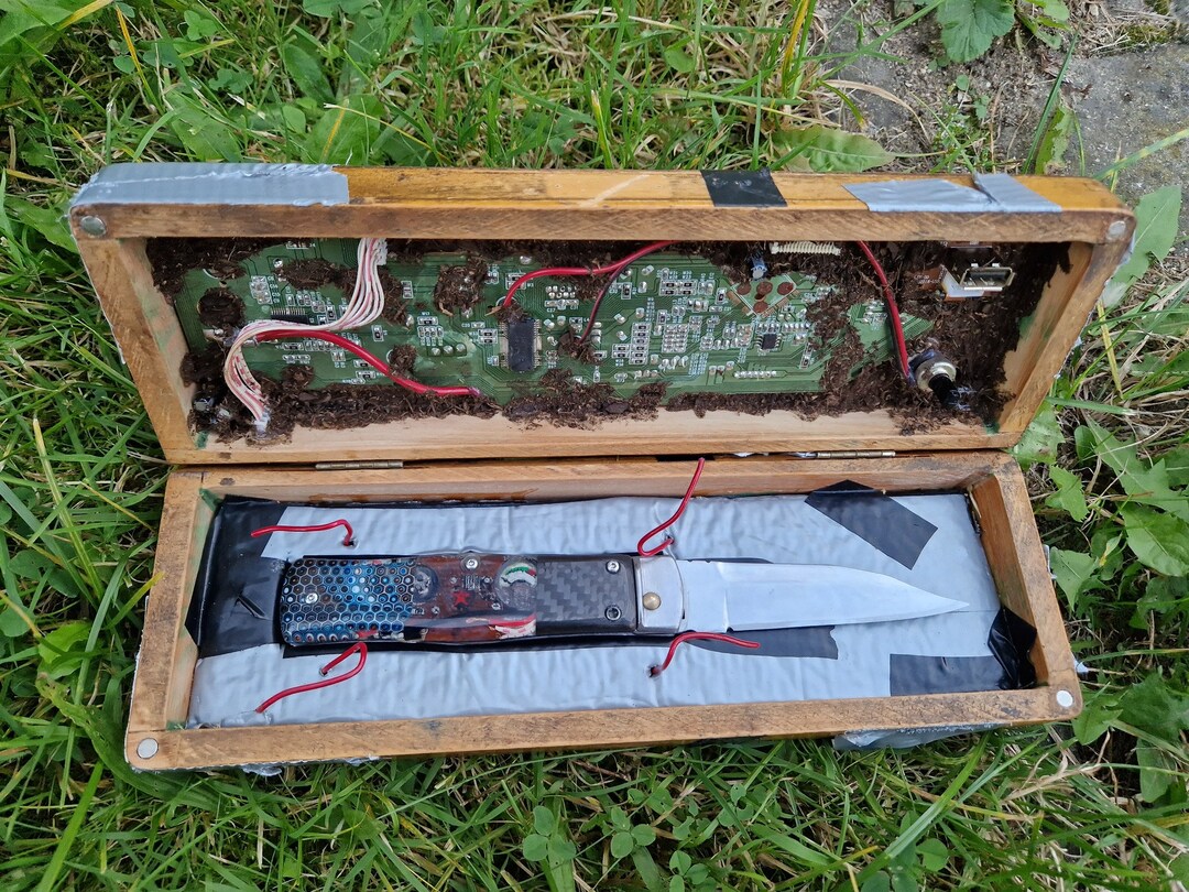 CUSTOM Handmade Mikov Predator METRO EXODUS - Etsy