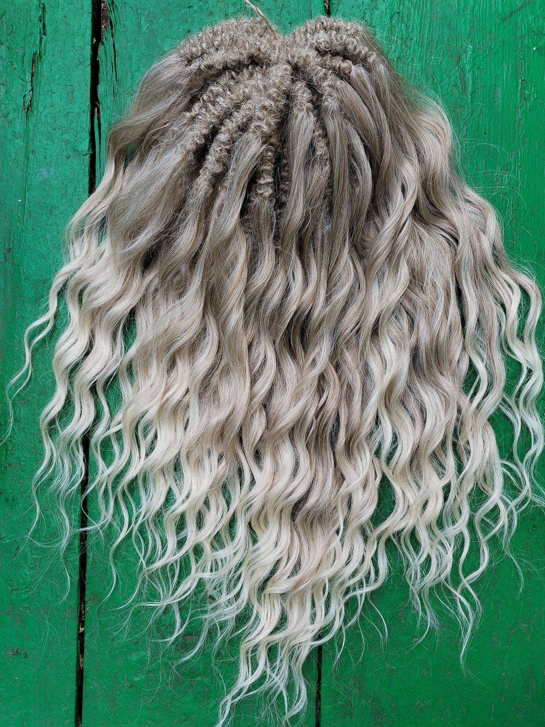 De Dreadlocks Curls With a Soft, Voluminous Push-up Dreadlock Hair ...