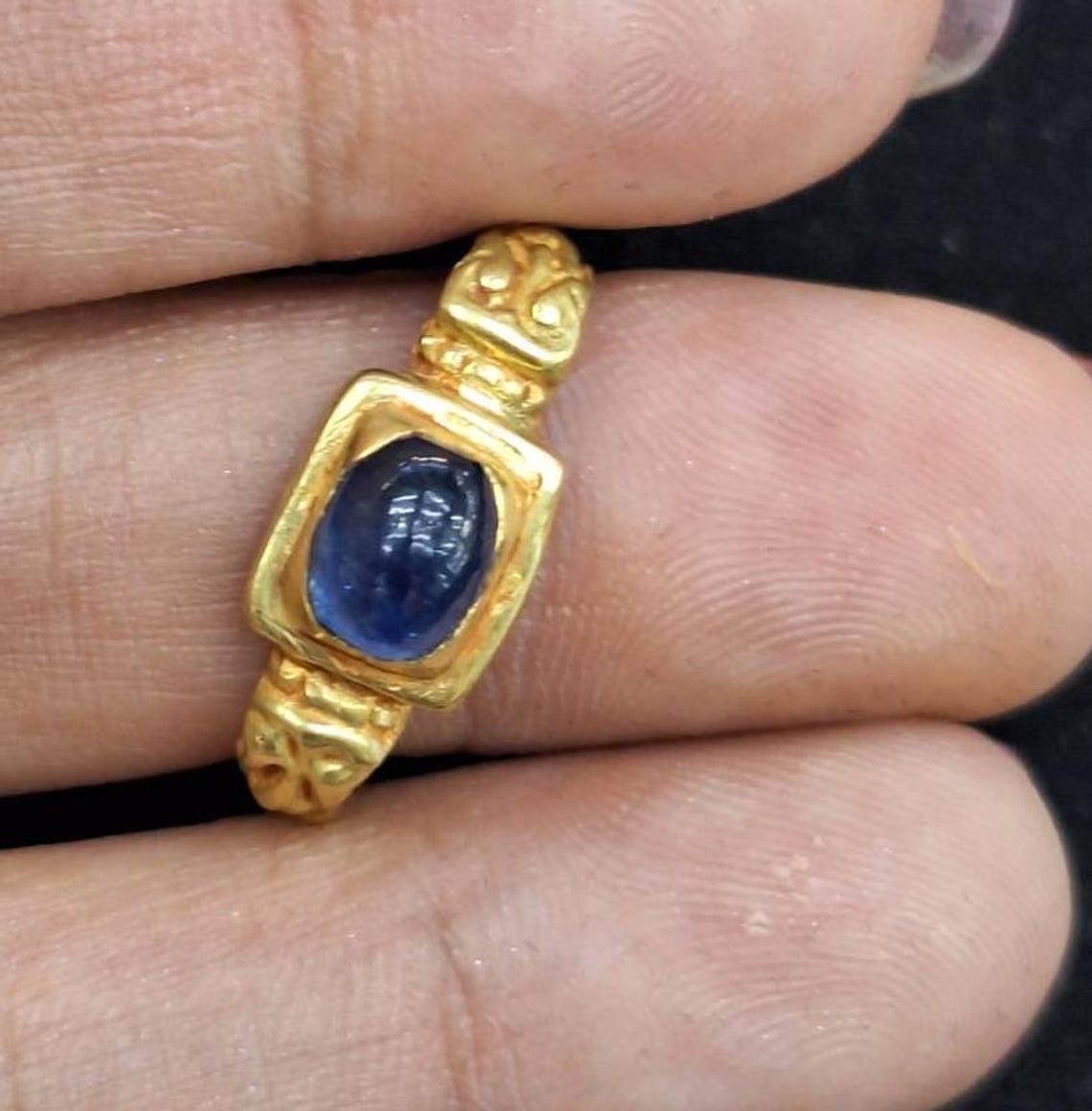Antique Ankgor Khmer Genuine Natural Old Blue Sapphire Statement Frog ...