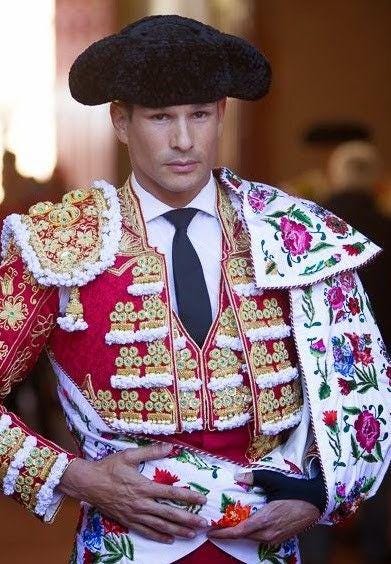 Men Custom Red Velvet Gold Embroidered Matador Jacket Bespoke Vintage ...