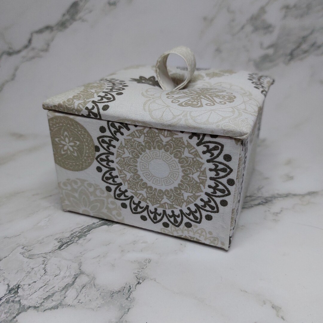 Cardboard Box - Cardboard and Fabric - Handmade - Square Box 10x10 Cm ...