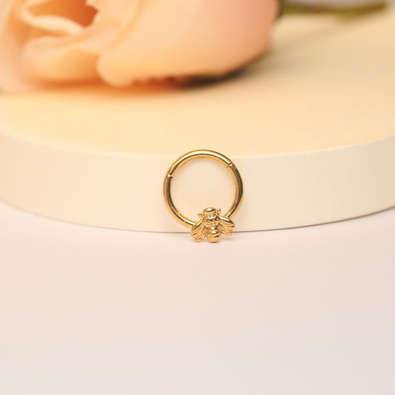 Cute Little Bee Nose Ring 16G Nasal Septum Jewelry Nasal Septum Clicker ...