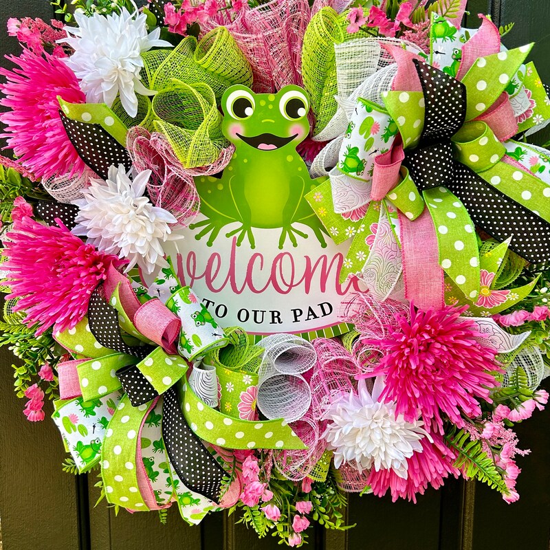 Frog Wreath - Etsy