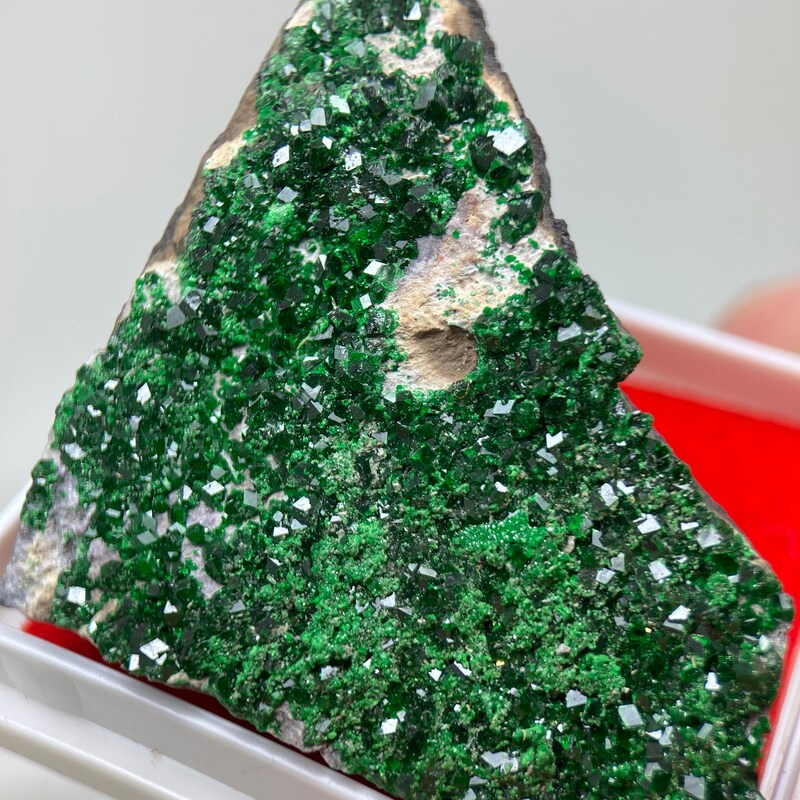 Uvarovite Garnet - Etsy
