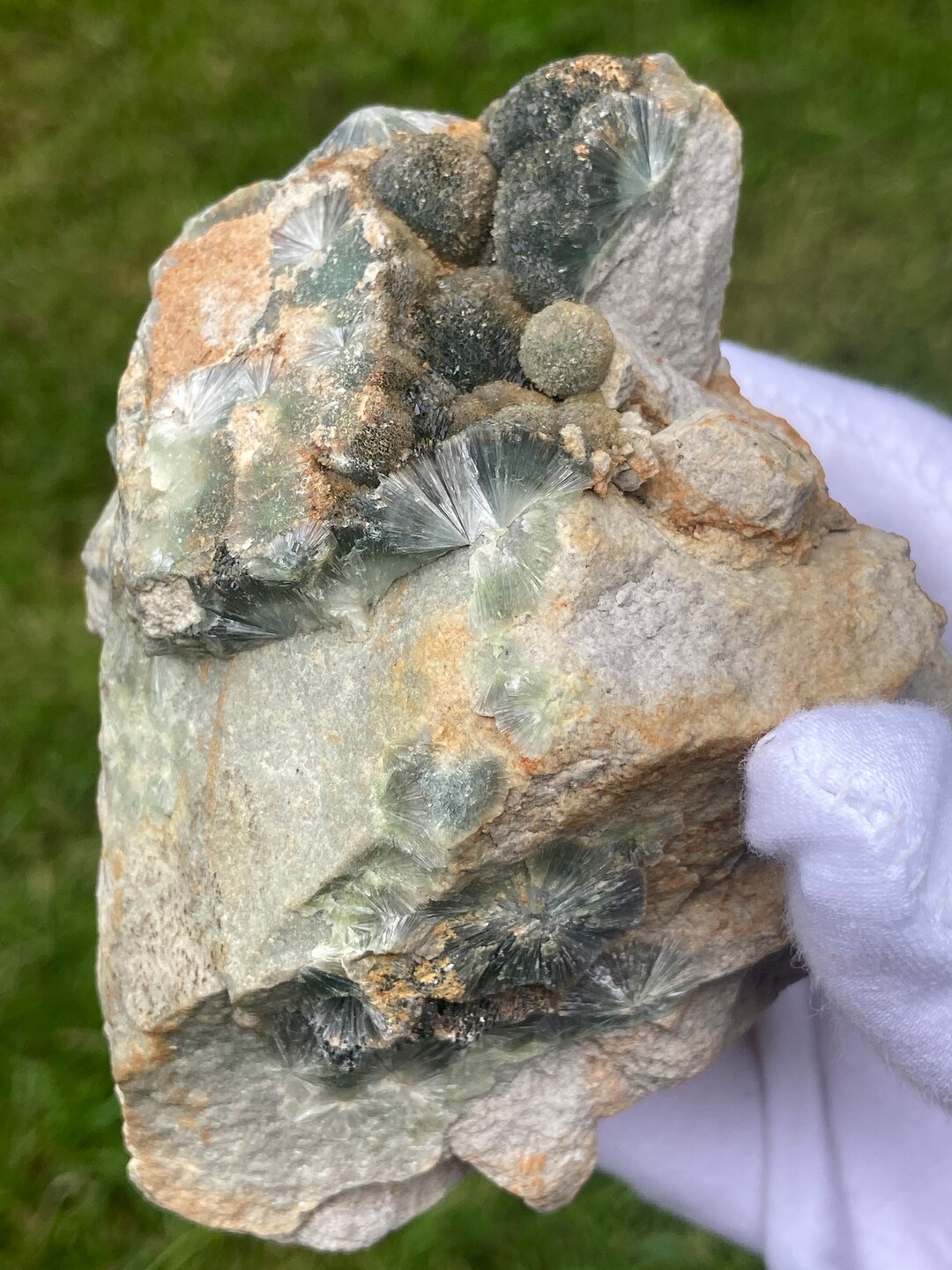 1971 Collection Beautiful Dark Green Wavelite, Pencil Blutt, Arkansas ...