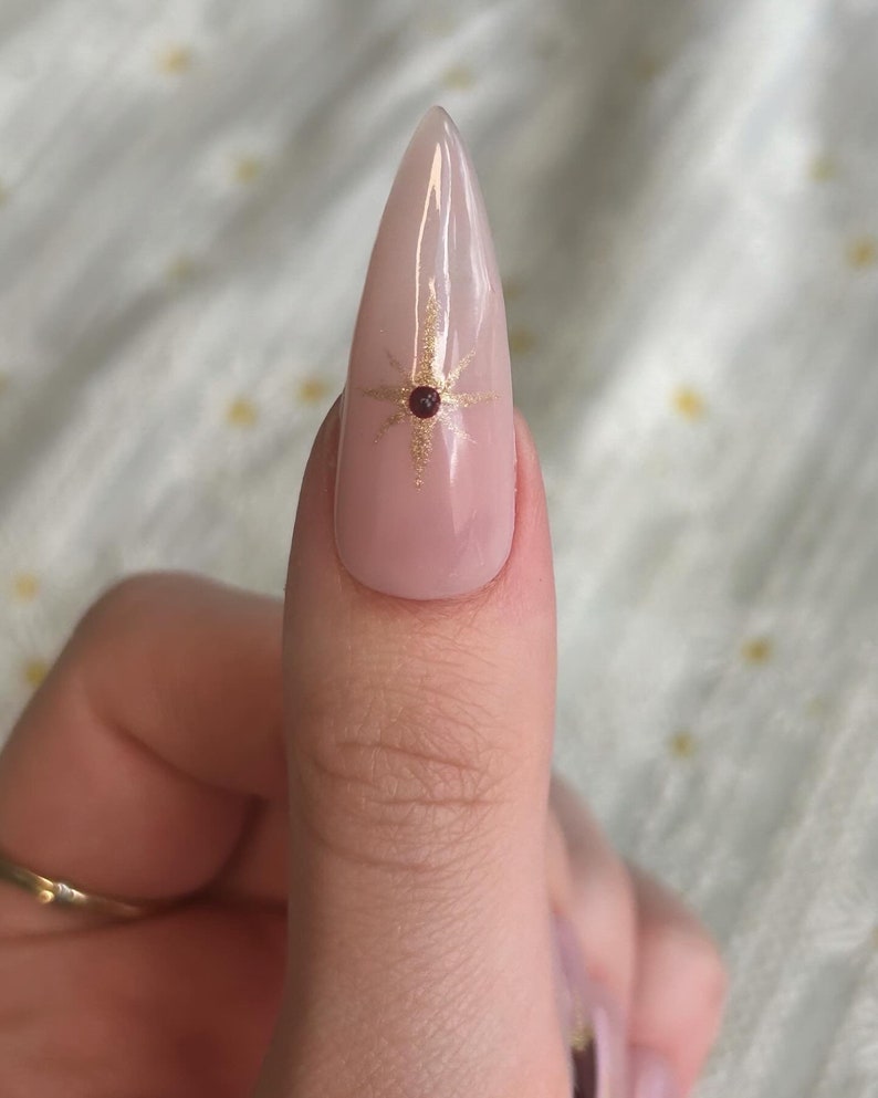 Sacred Heart Reusable Press-on Nails - Etsy