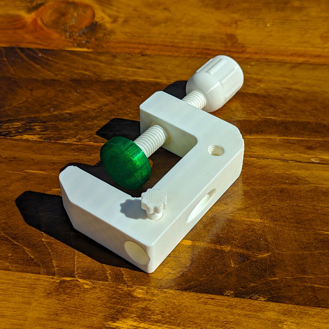 Kitty Clamp - Wire Wand Edition | Custom Fit Wire-wand Teaser Toy ...