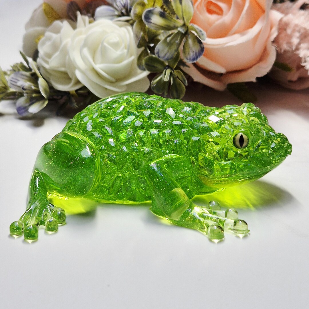 Frog in Crystal Look Elegant Frog Figure Crystal Frog Customizable - Etsy