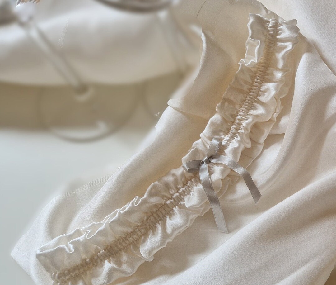 Luxury Silk Wedding Garter With Soft Silver Ribbon - Etsy