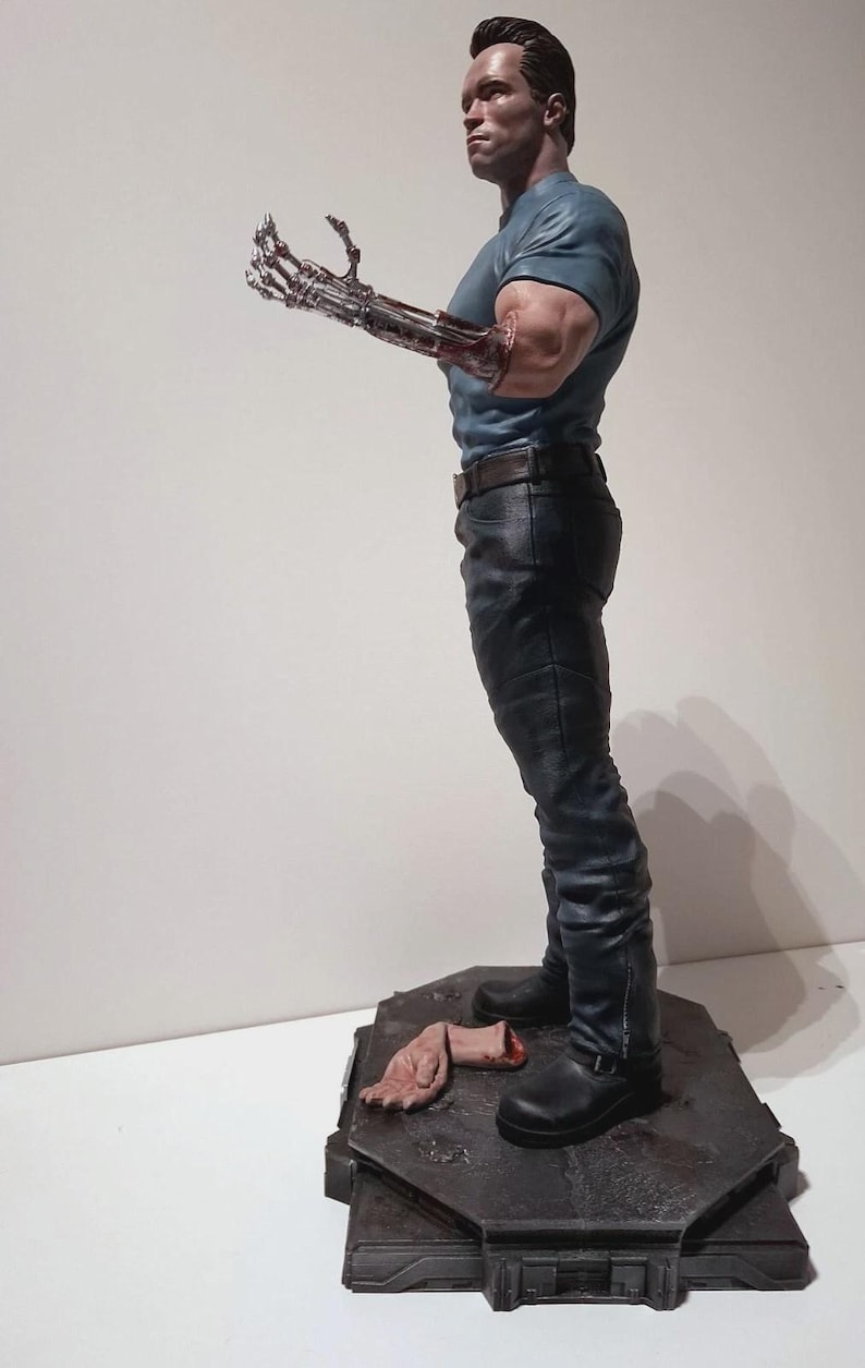 The Terminator 2 Arm Cutting Scene Statue - Etsy