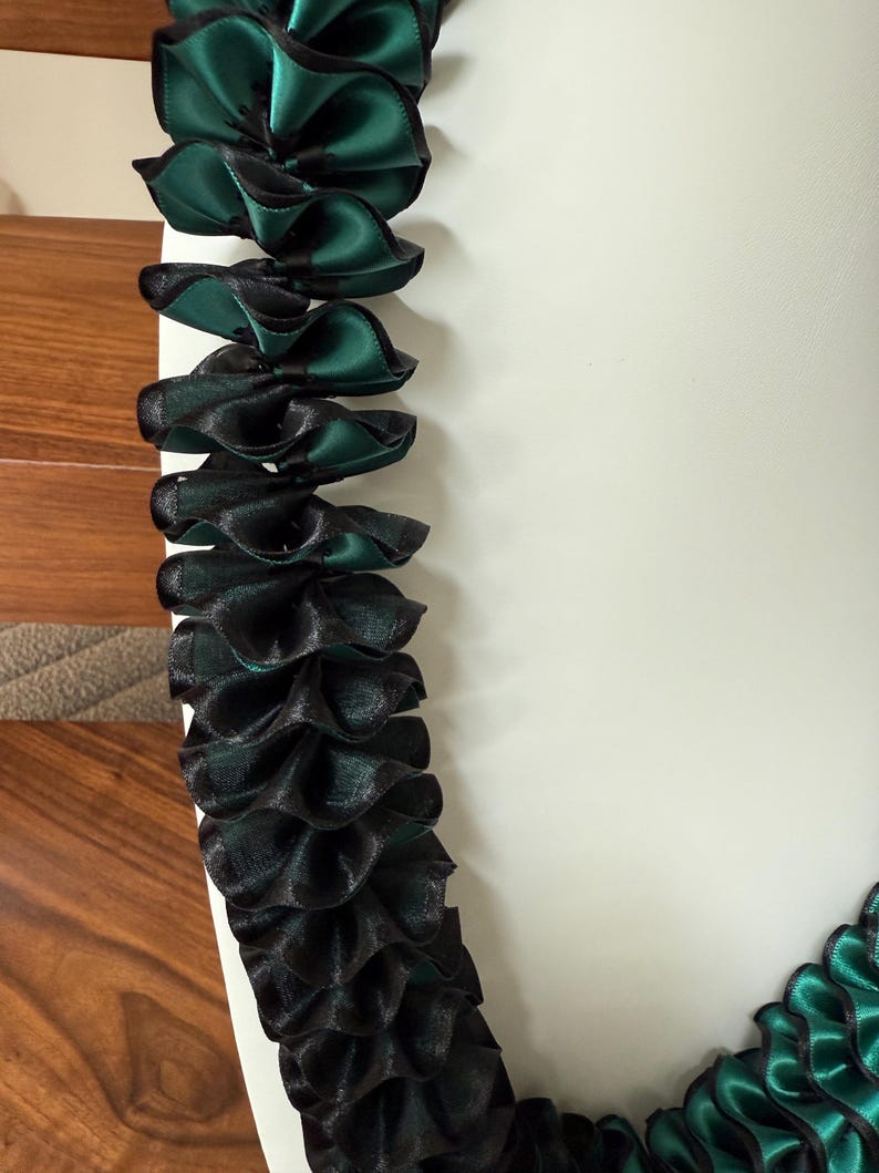 2 Color Graduation Lei Hunter Green & Sheer Black - Etsy