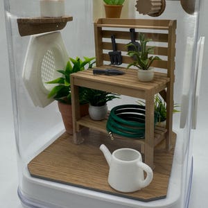 The Potting Room Jumping Spider Enclosure - Etsy