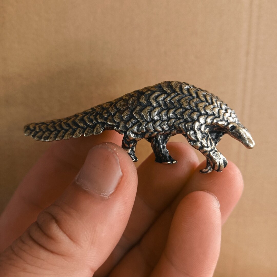 Handmade Brass Pangolin Figurine, Tabletop Ornament, Animal Tea Pet ...