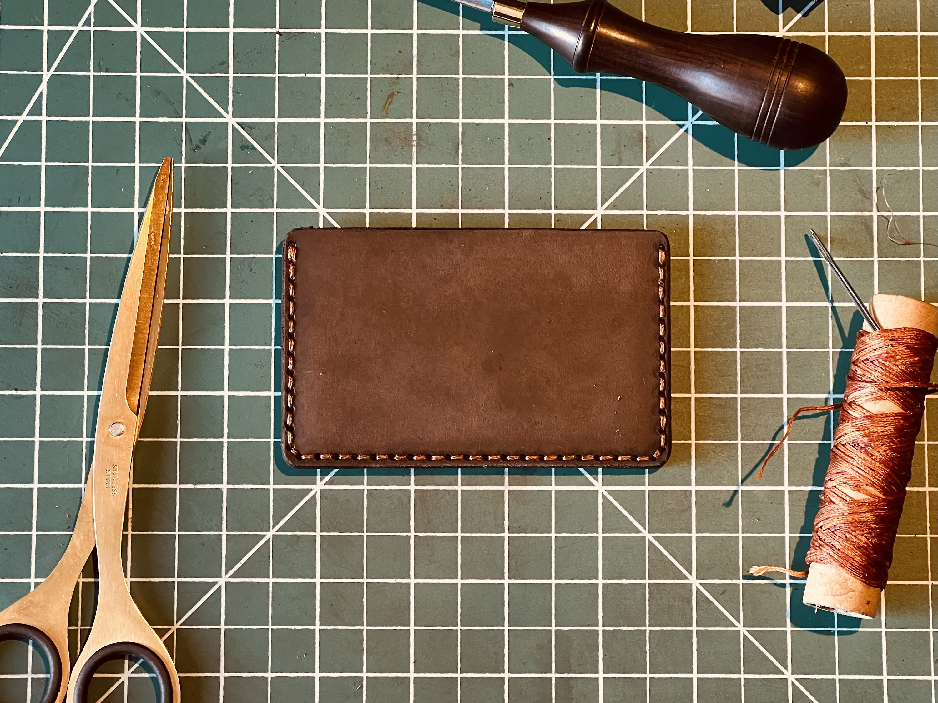 Low Profile Handmade Leather Wallet - Etsy