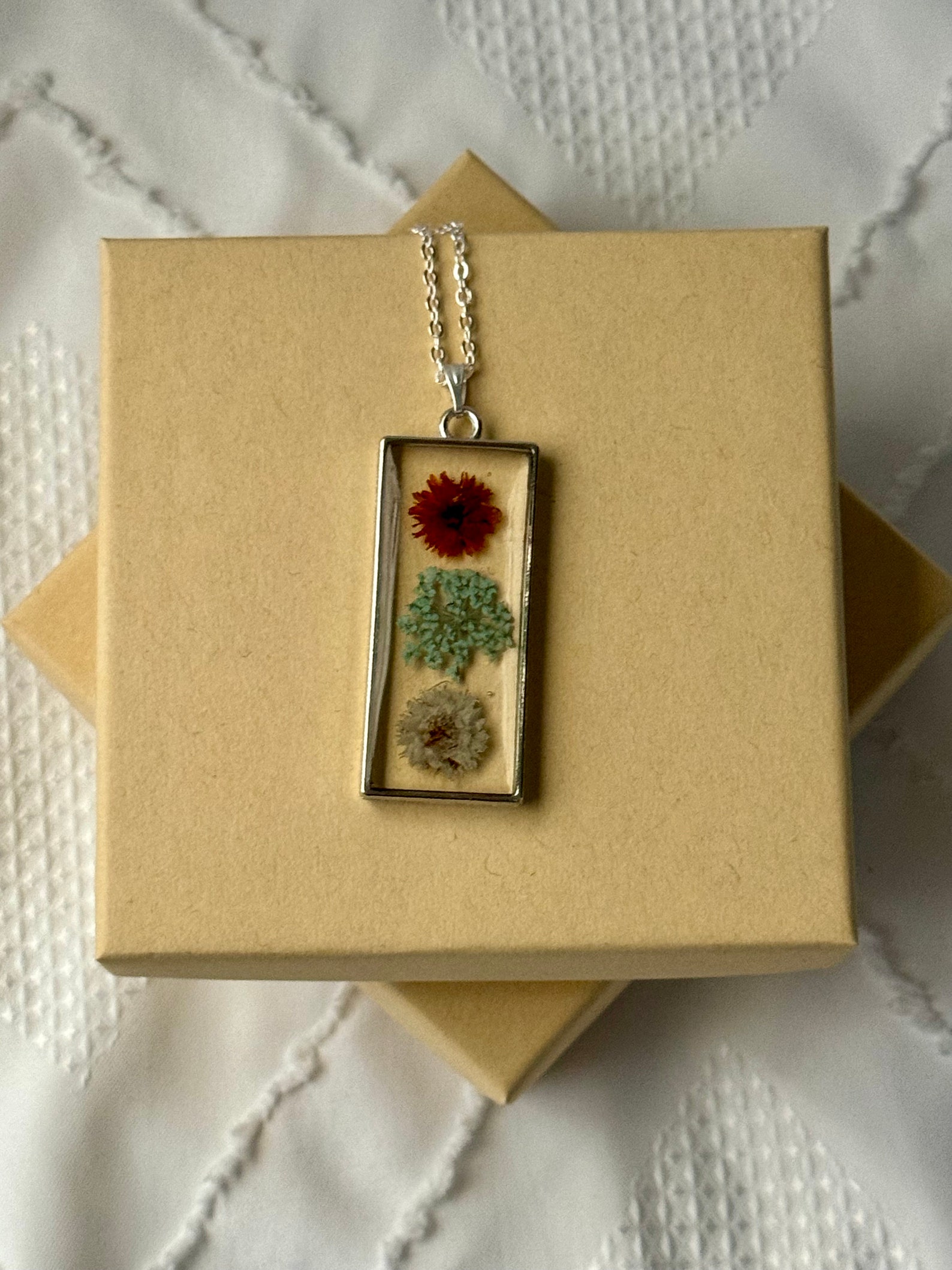 Tri Color Pressed Flower Pendant - Etsy