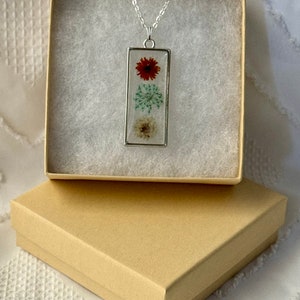 Tri Color Pressed Flower Pendant - Etsy